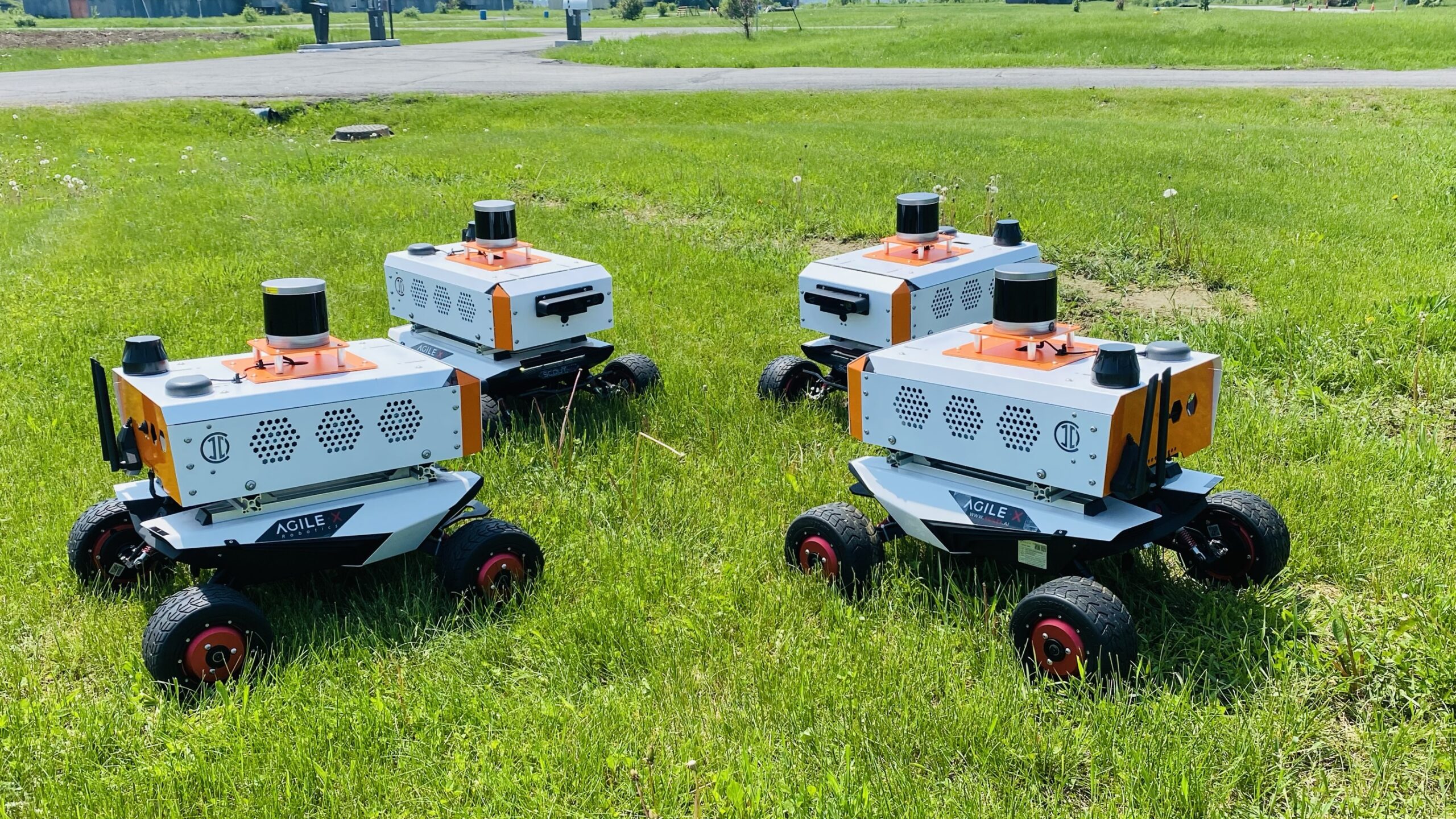 InDro designs, builds, delivers fleet of swarm robots for research - InDro Robotics